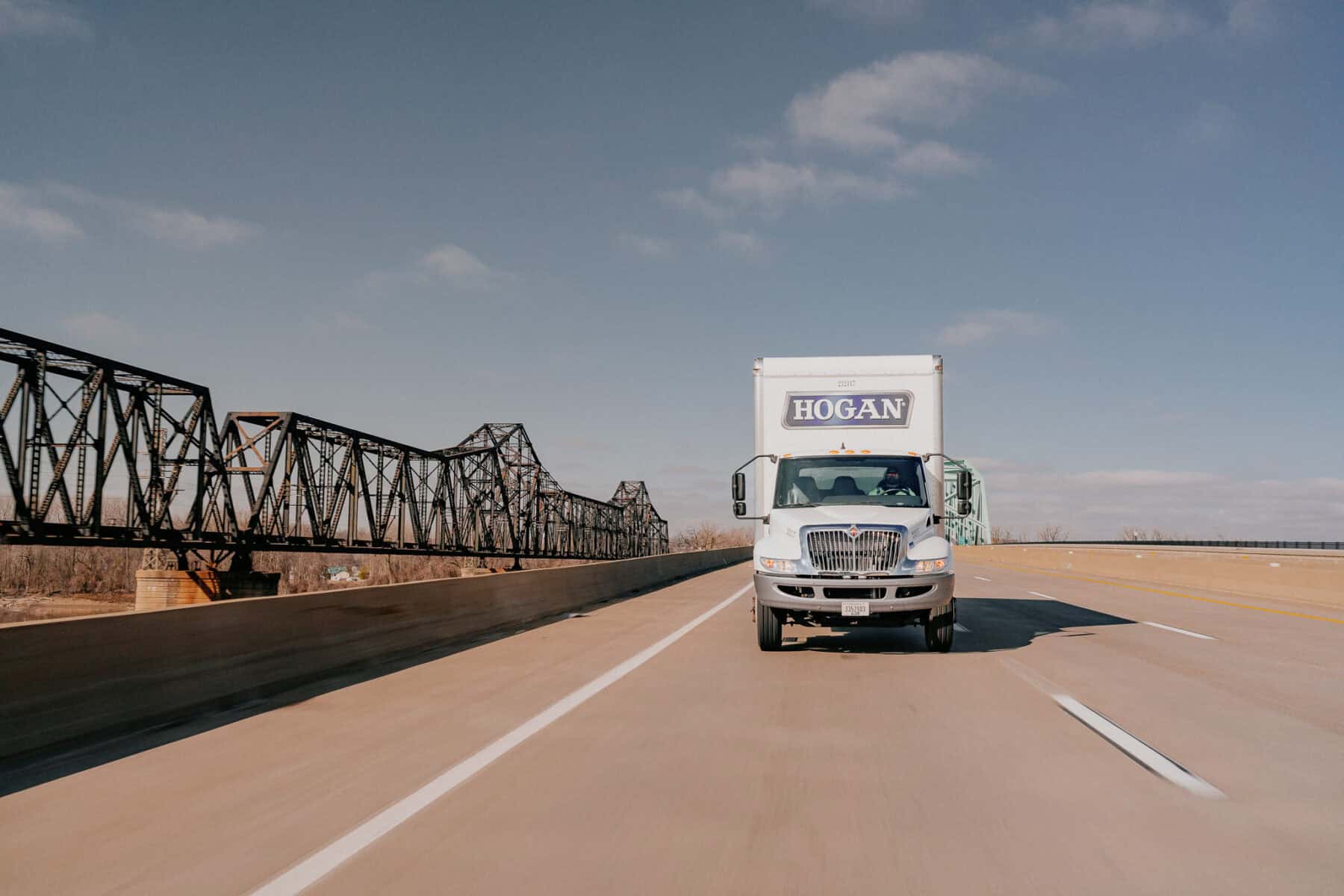 Truck Leasing and Maintenance Services | Hogan